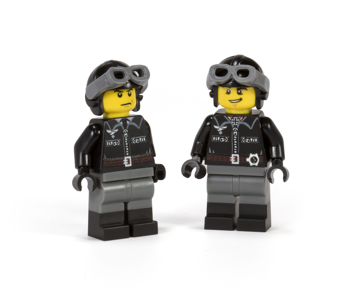 2149-Stuka-Minifigures-1200 | Brickmania Blog